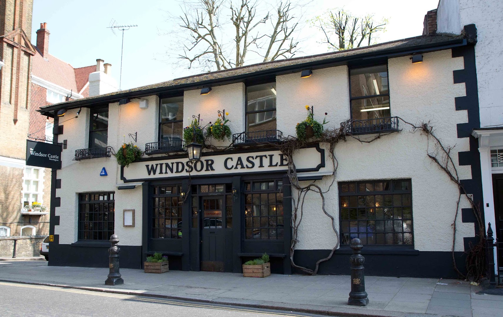 The Windsor Castle - Pub in Kensington | Dog Friendly